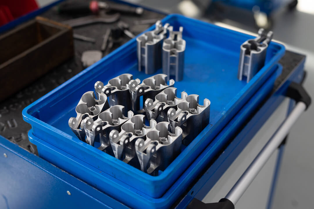 Automotive Parts Delivery Service - Royale International